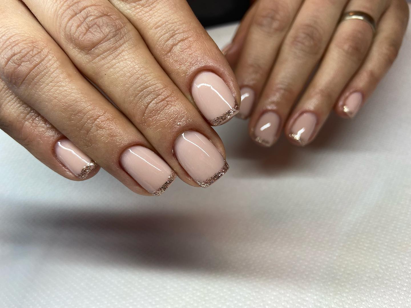 Gelirani nokti - Biomedica studio | mojkvart.hr